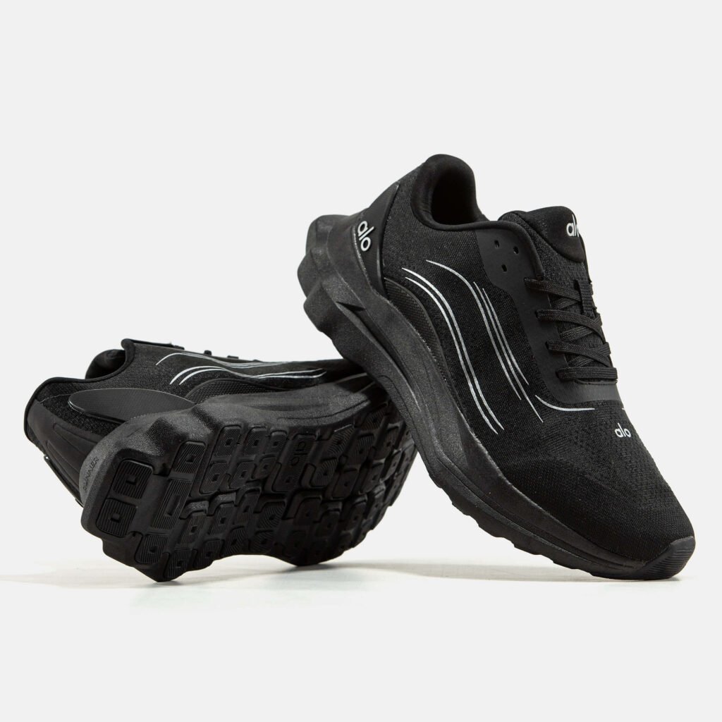 Купить черные кроссовки Alo Yoga Runner Black. 36-45 размеры.